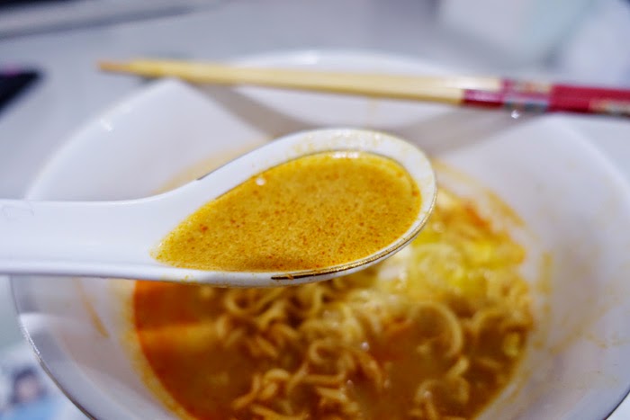 by Jane Chuck.: HOW TO MAKE THE BEST BOWL OF MAGGI (in 3 minutes)