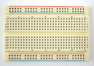 El uso del Protoboard y el Multímetro: El Protoboard