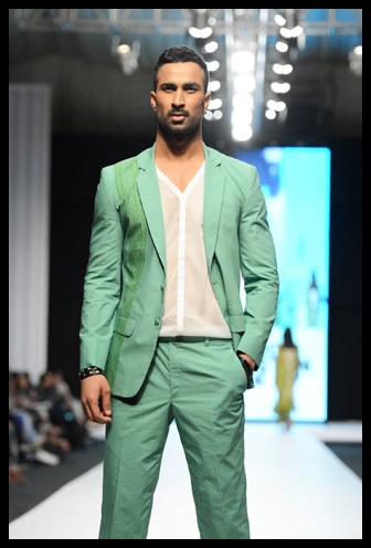 Obaid Sheikh collection at pakistan fashion week 2013 | Myipedia | TVC ...