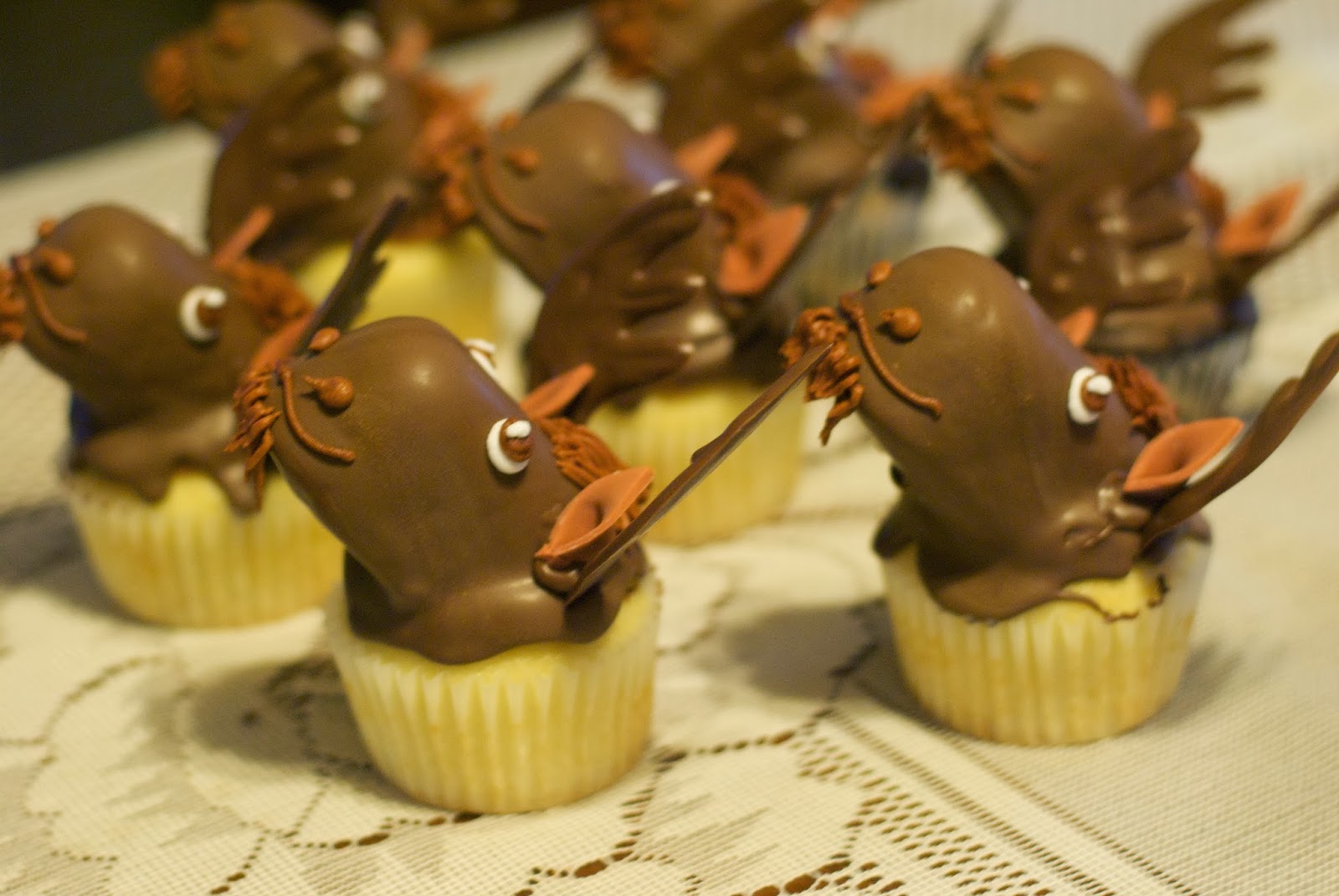 Country Cupboard Cakes: Moose baby shower