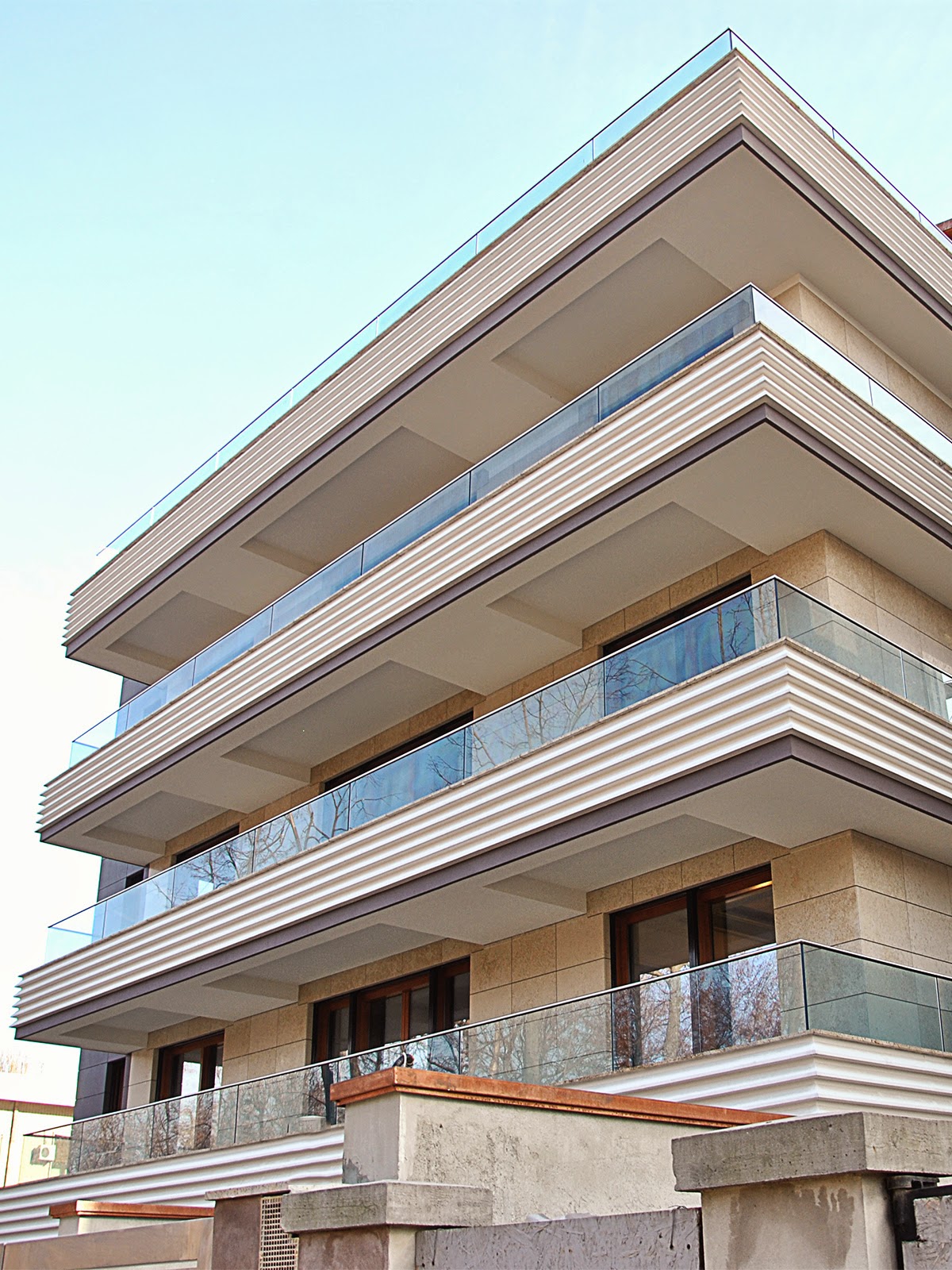 Modele Fatade de Case Moderne - Cum? | Profile Decorative CoArtCo