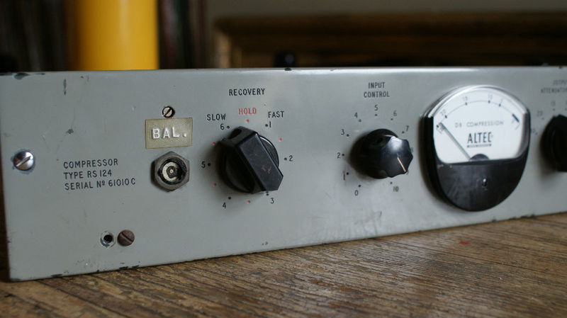 MATRIXSYNTH: Rare Abbey Road Studios EMI RS-124 Altec compressor