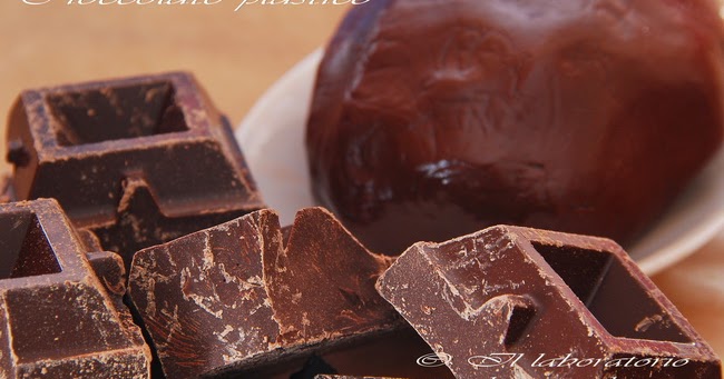 IL LABORATORIO DI MARINA: ΖΑΧΑΡΟΠΑΣΤΑ ΣΟΚΟΛΑΤΑΣ // CIOCCOLATO PLASTICO