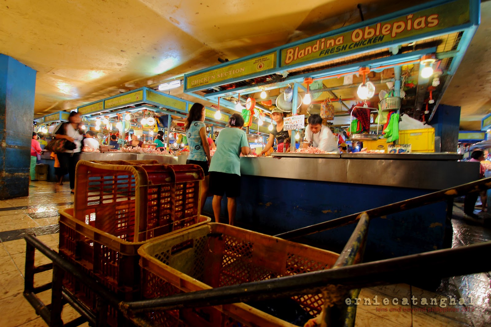 LENS AND BEYOND Philippines (vol. 1): Batch 35: Gandang Palengke ...