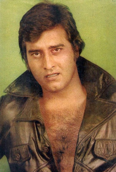 Shirtless Bollywood Men: Vinod Khanna