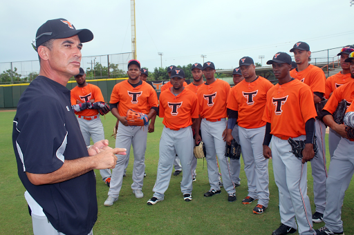 Toros del Este: Mike Guerrero dice que la clave está en la pasión del ...