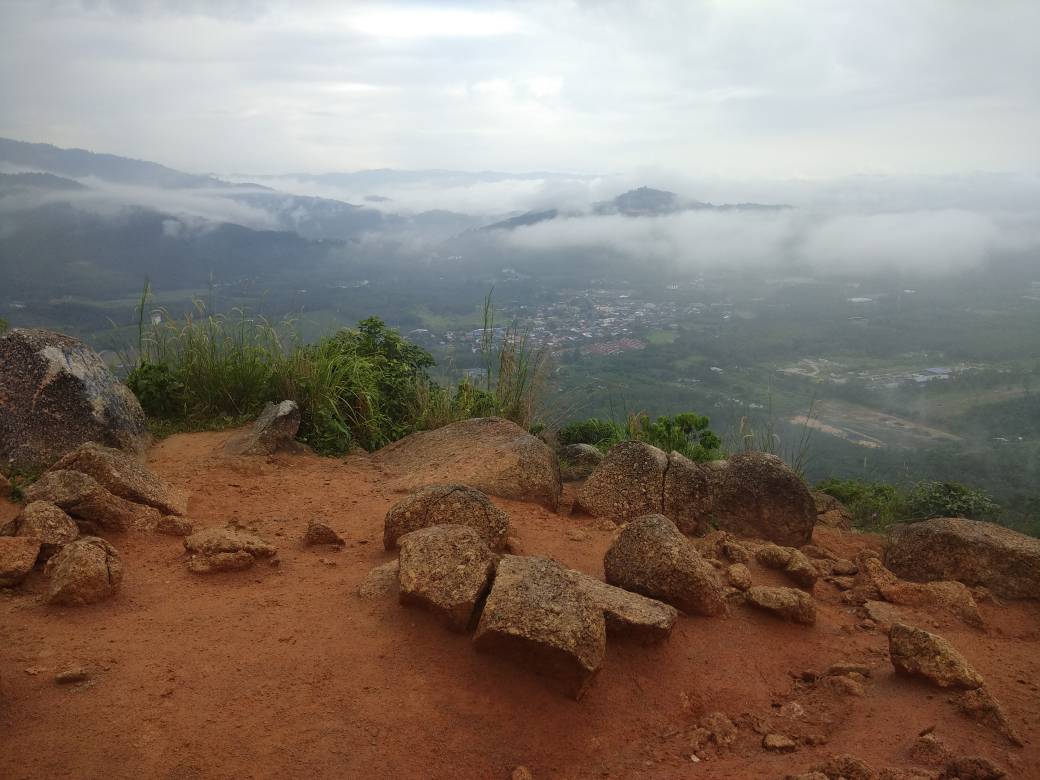 Climbing Broga Hill With Family ~ Parenting Times