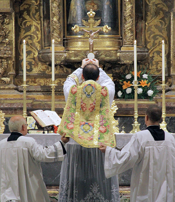CATHOLICVS: Santa Misa tradicional en Palma de Mallorca (España)