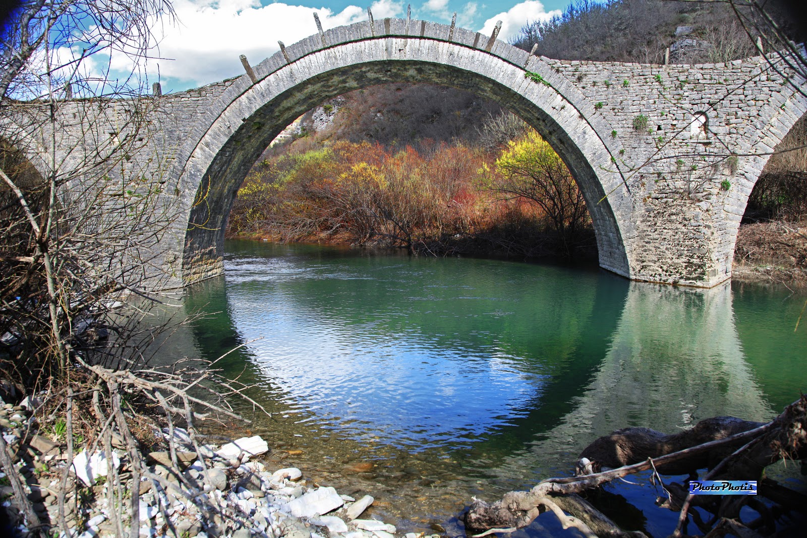 Photos and videos of Greece Φωτογραφίες Ελλάδας: * Πέτρινα γεφύρια της ...