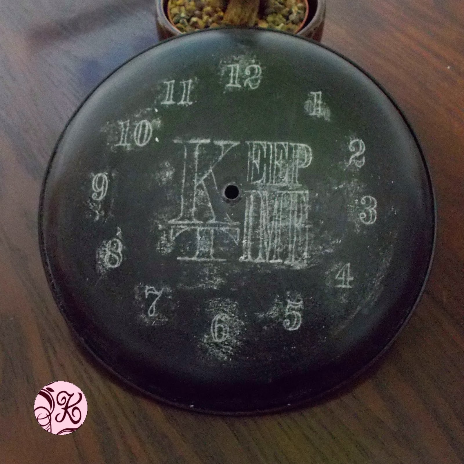 The Life of Miss Kneesh: DIY Pot Lid Clock