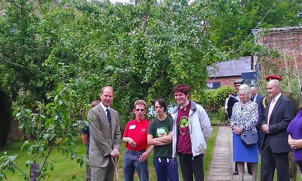 Queens of England: June 2014