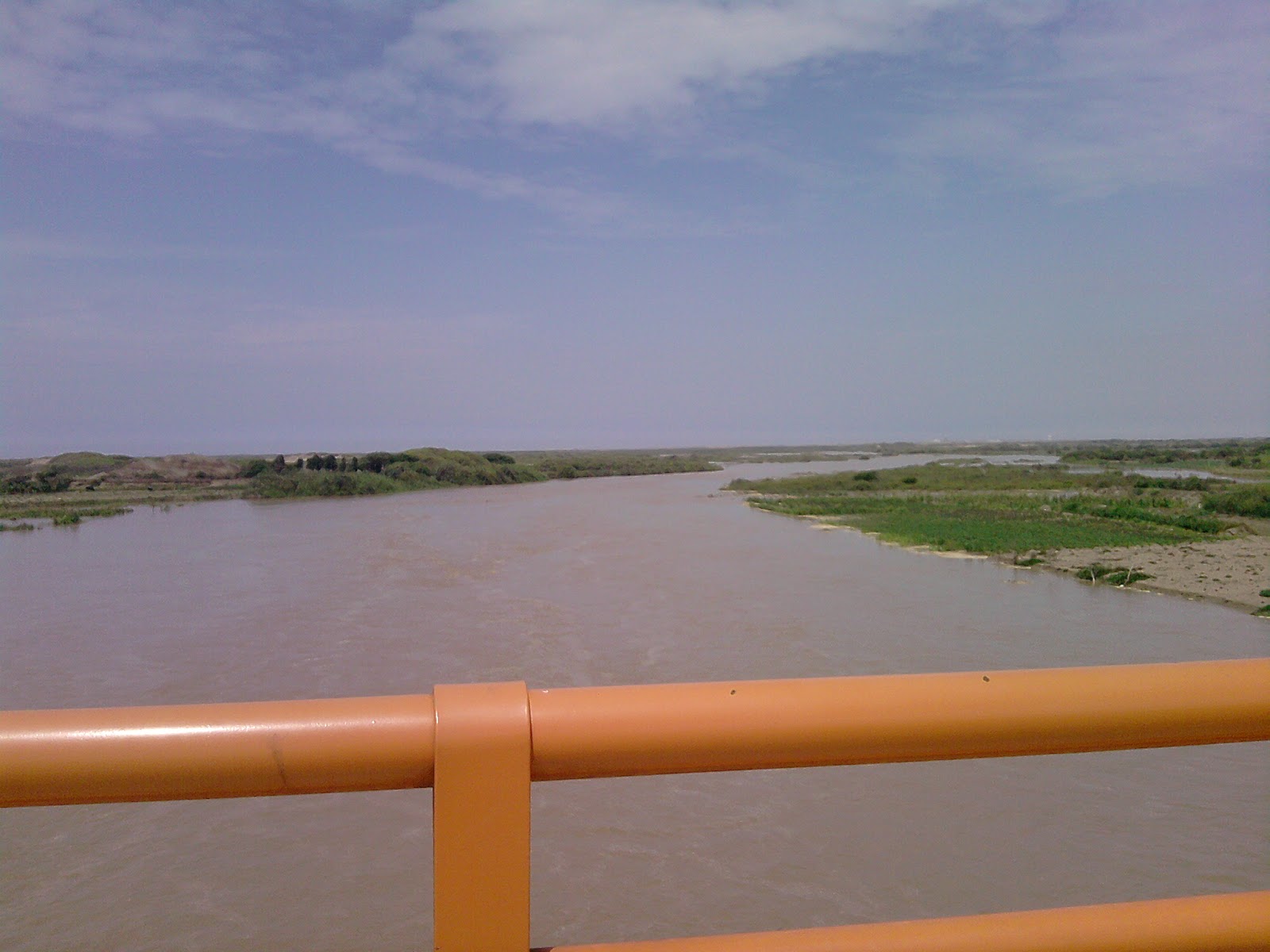 Monsefú se Informa en.. "Libertad de Prens@"......... con ERWIN HUERTAS ...