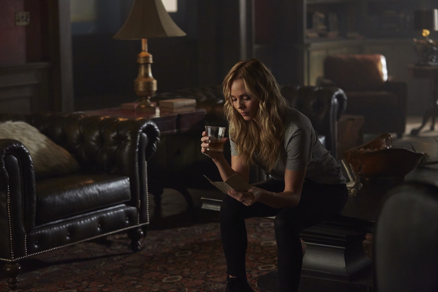 Laura Vandervoort: Bitten Season 3: Episode 2 "Our Own Blood ...