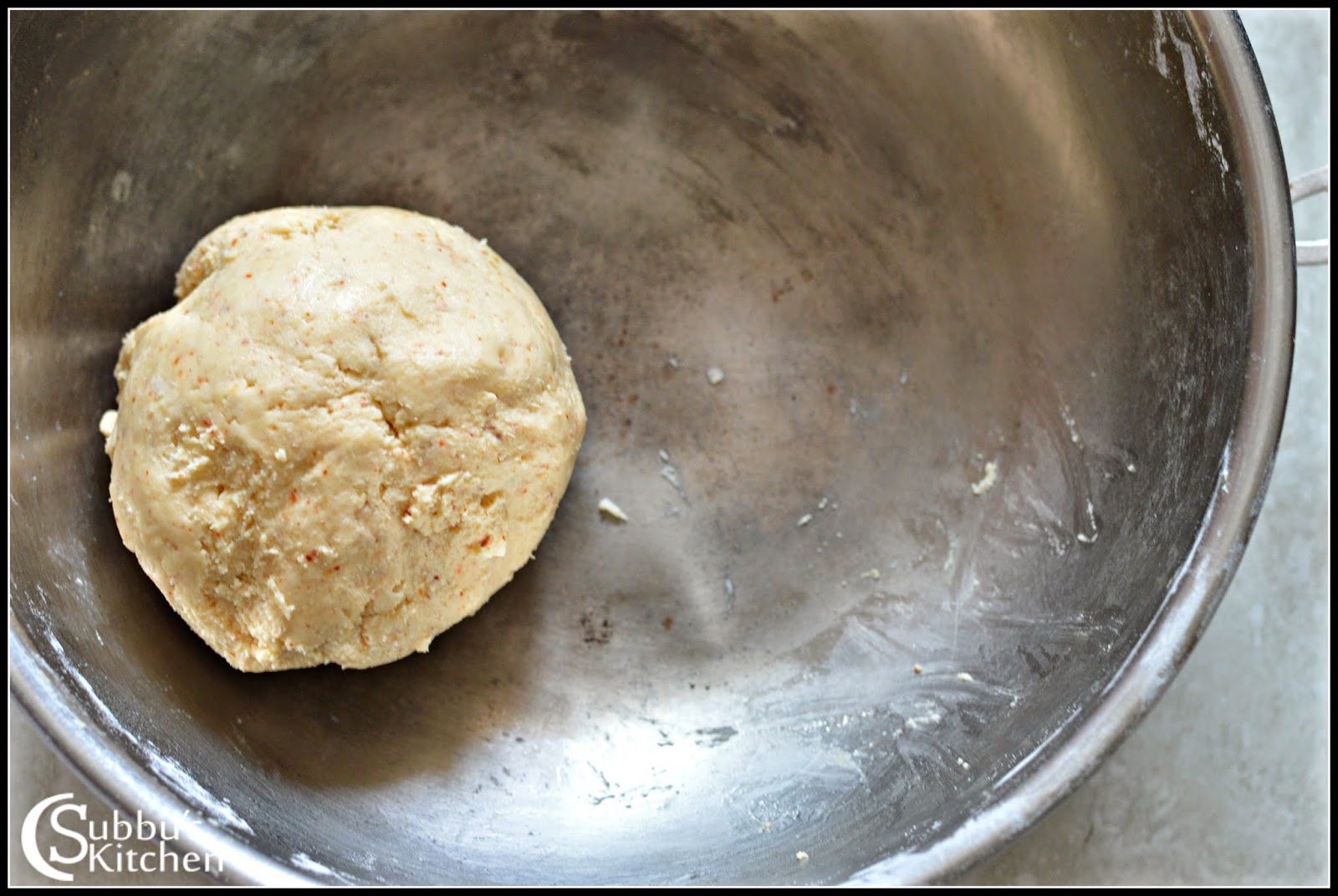 Kara Kara Buttons Recipe | Crispy Buttons Recipe - Subbus Kitchen