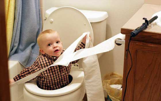 GALLERY FUNNY GAME: Broken in a toilet, problems in a toilet