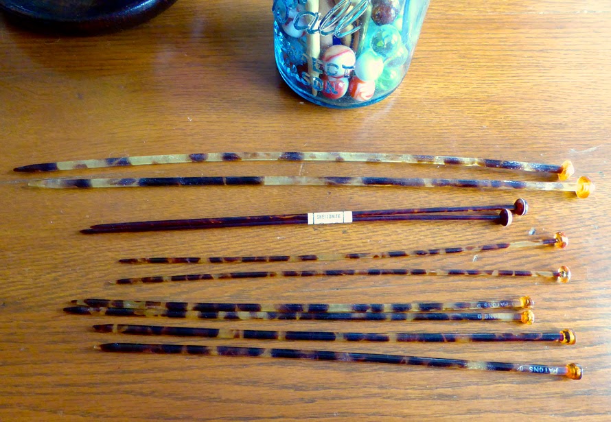 Teresa Kasner: Vintage Faux Tortoise Knitting Needles