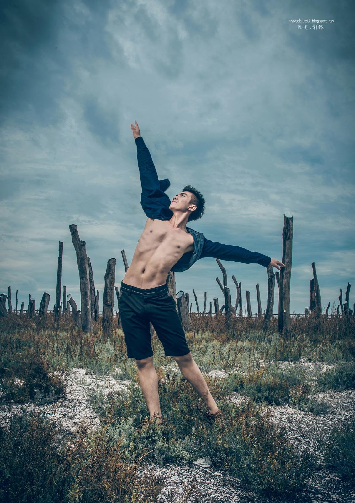 HOT MALE MODELS: Blue Man 42