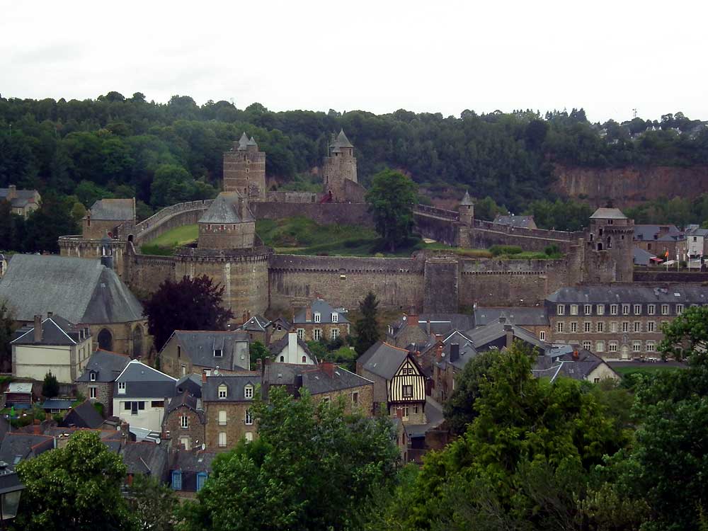 Days on the Claise: The Largest Medieval Fortress in Europe