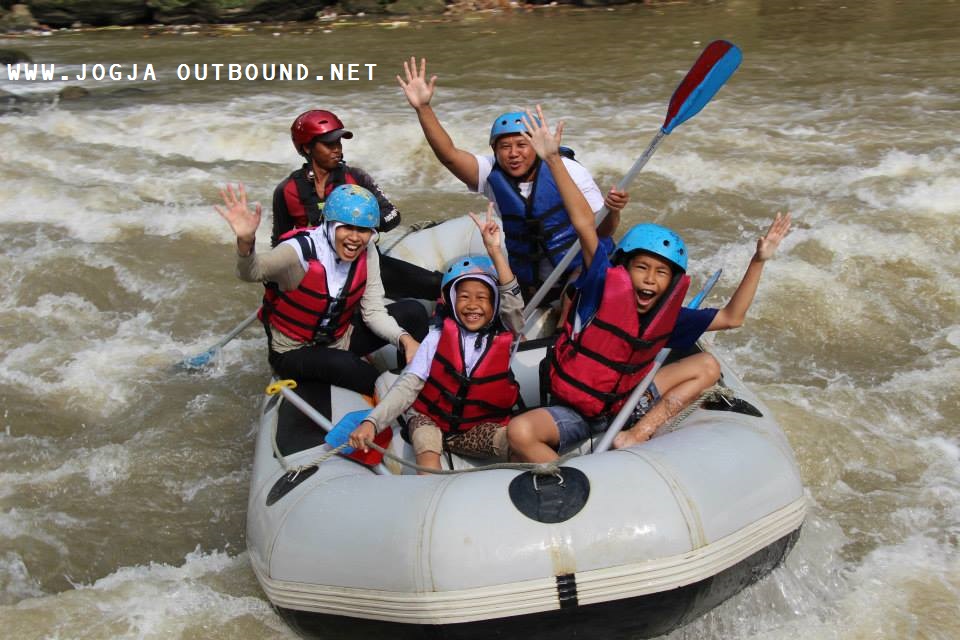 Rafting Elo Jogja, Elo Rafting Yogyakarta ~ Paket Rafting Sungai Elo ...