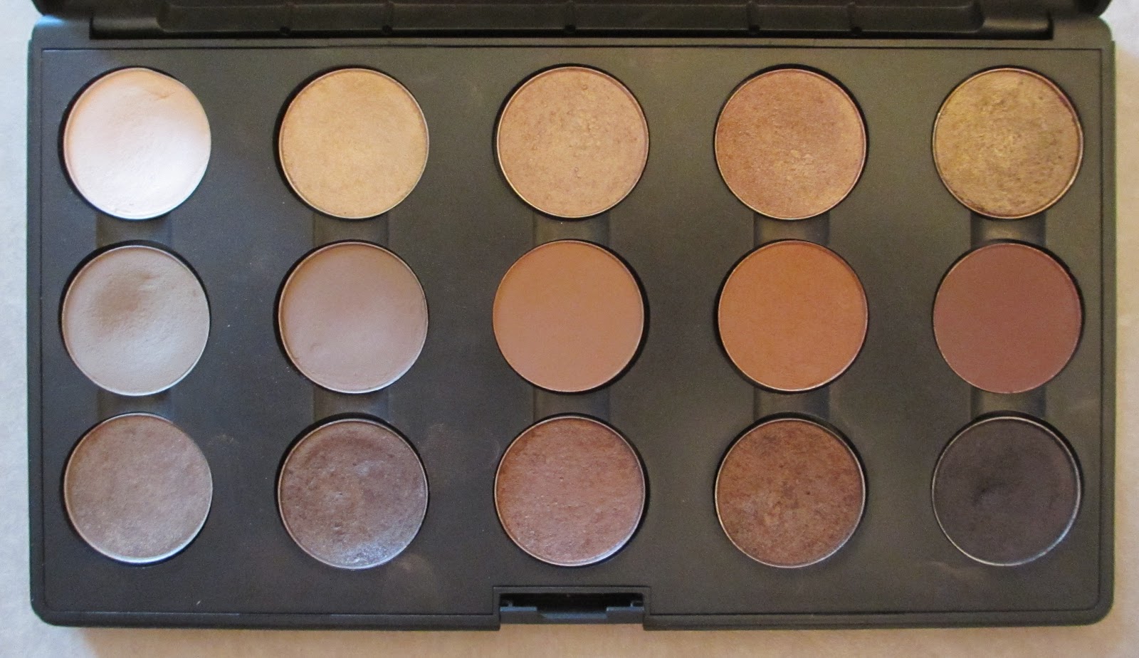 Eyeshadow Addicts Anonymous: TOP 15 NEUTRAL MAC EYESHADOWS