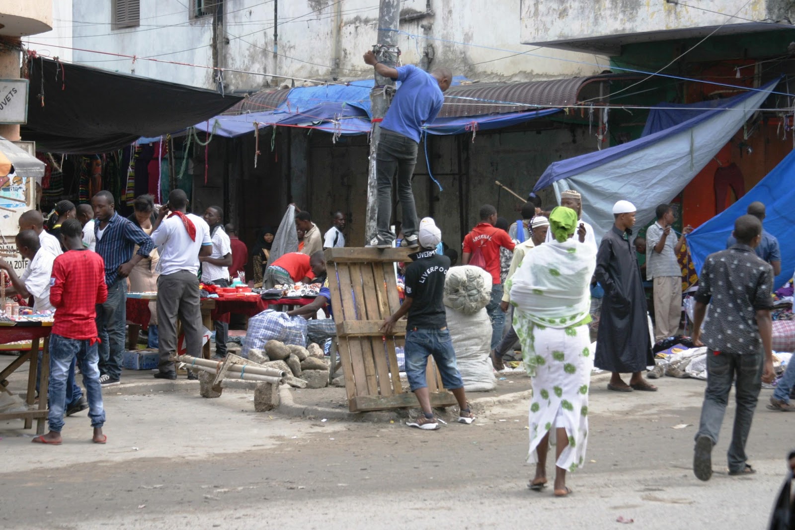 MAJIRA - GAZETI HURU LA KILA SIKU:: March 2013