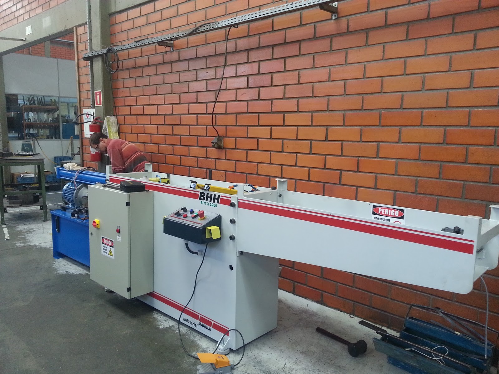 DR Comercio de Máquinas Industriais ( Tubos de concreto, PTA Marble TBG)