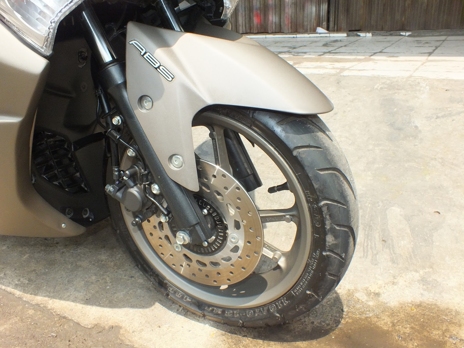 Ngecat MOTOR: YAMAHA NMAX CUSTOM PAINT gun metal doff Pesanan Mr. ARI ...