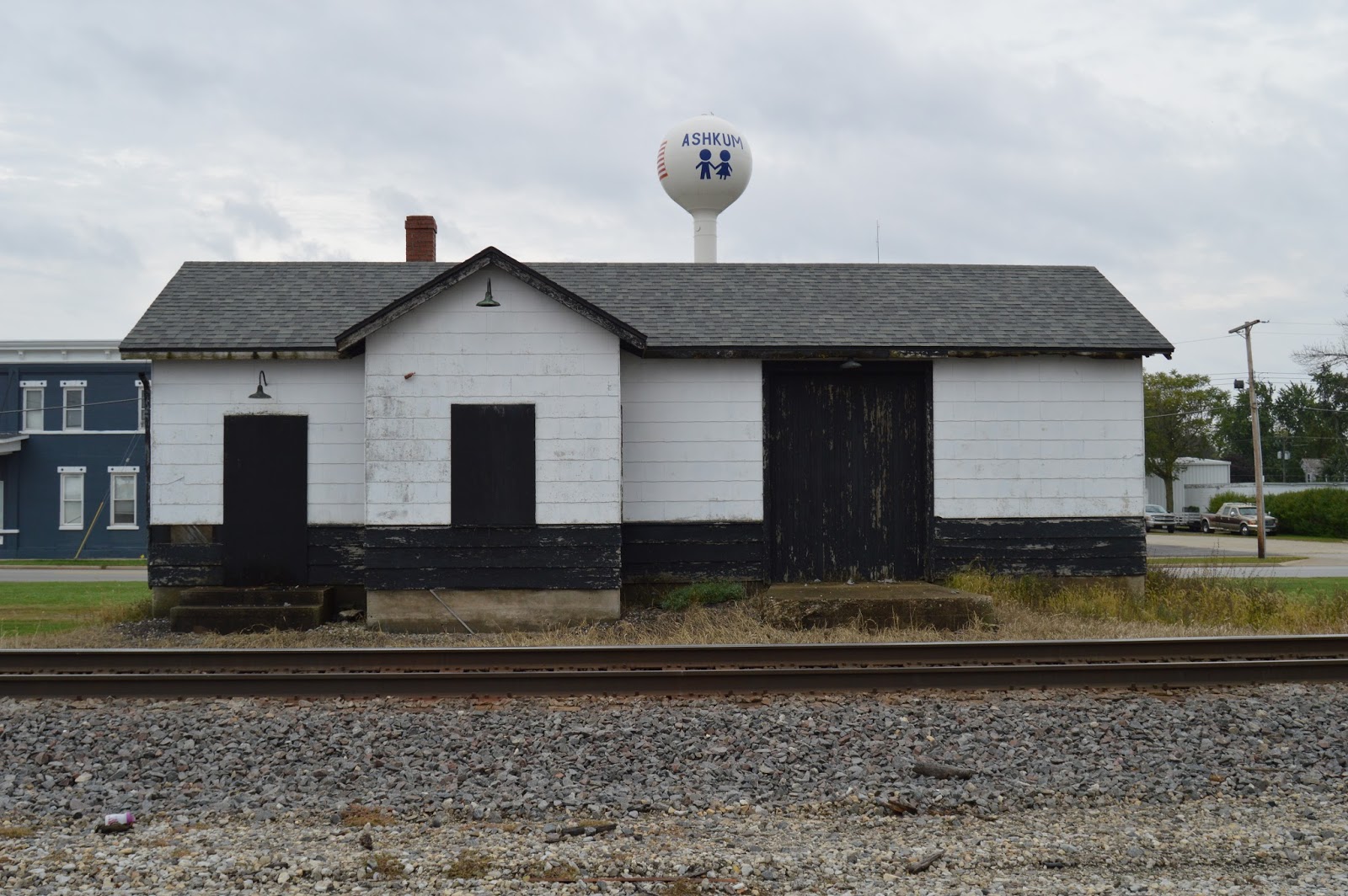 Towns and Nature: Ashkum, IL: IC Depot