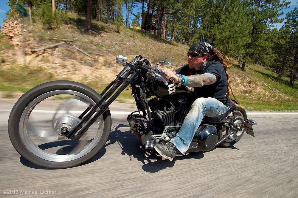 Chop Cycles: a Perfect Synergy of insanity and pleasure