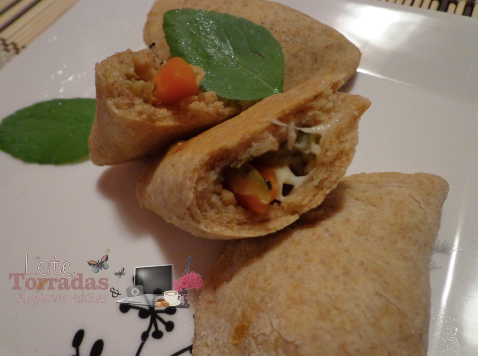 Leite Torradas e algumas ideias: Pastel integral de abobrinha