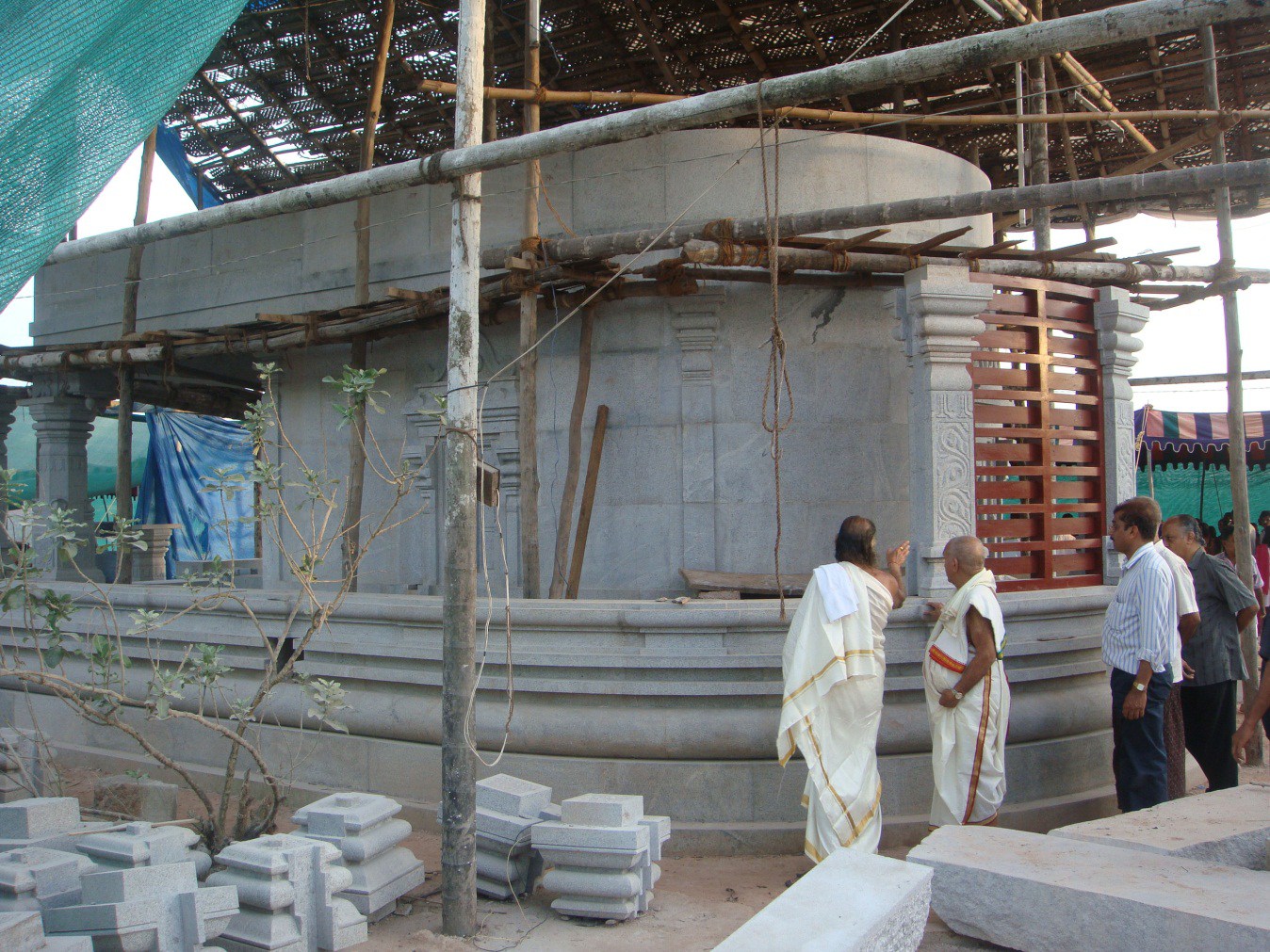 Marakada Mutt Construction ~ Sri Guru Parashakthi Mutt Marakada