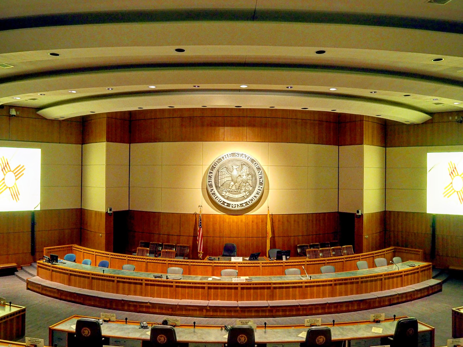 Santa Fe, NM: State Capitol Tour - Explore This City