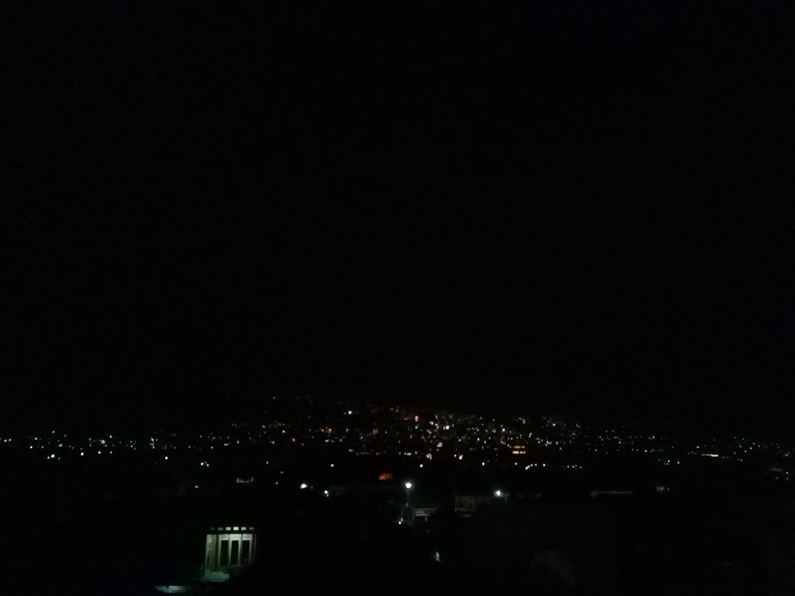 Malam yang Sepi dan Sunyi