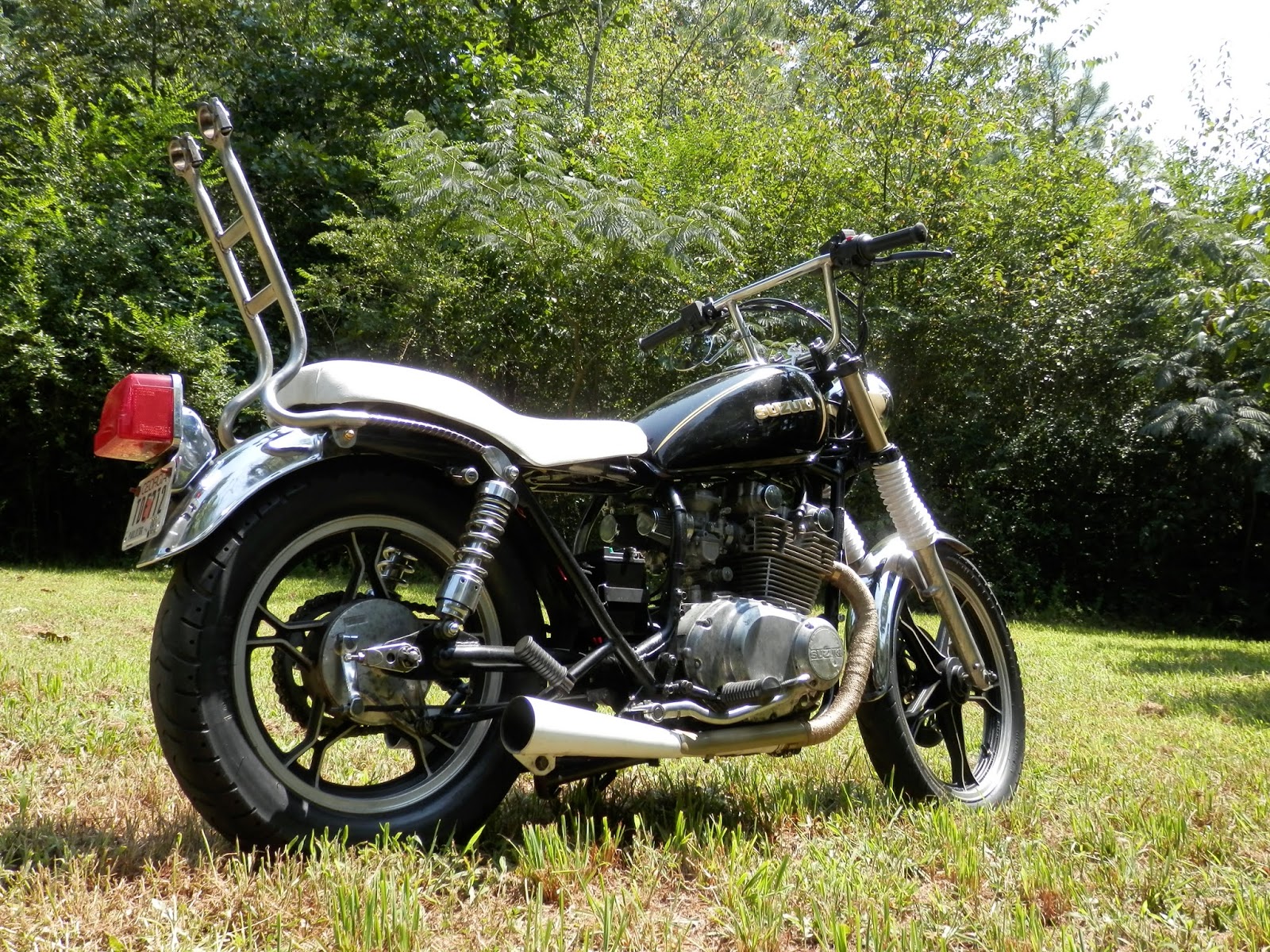 KARNAGE KUSTOMZ + custom metric choppers bobbers cafe racers yamaha xs ...