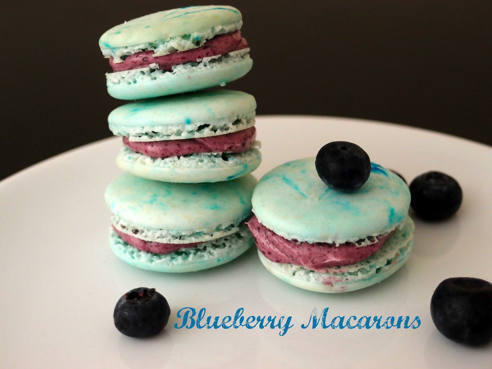 Culinary Kitchenette: Blueberry Macarons by Pauline Tan