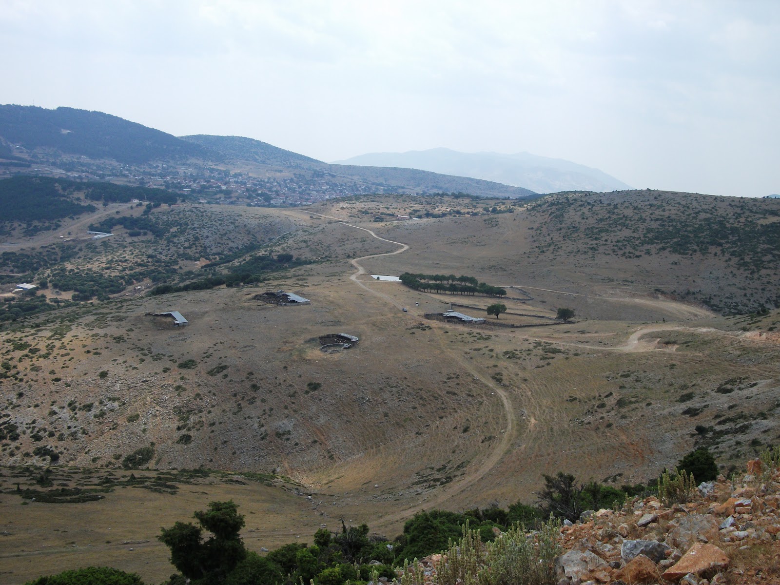 ακρη ελασσονας: κρανεα ελασσονας 2 φωτογραφιες