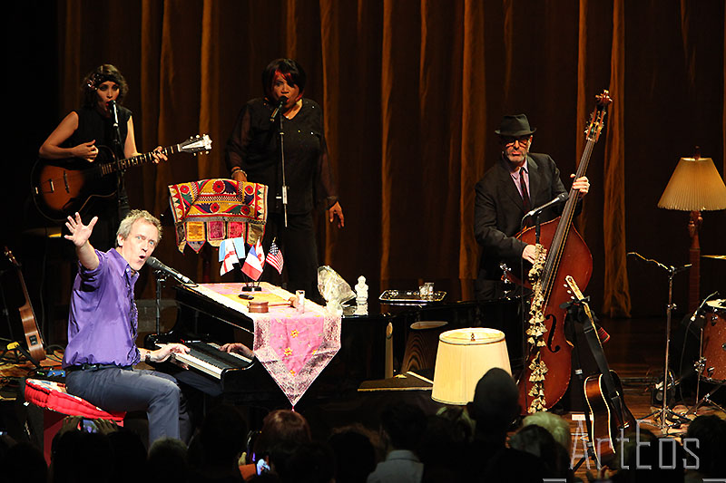 130712 - HUGH LAURIE @ L'AMPHITHÉÂTRE 3000 - LYON