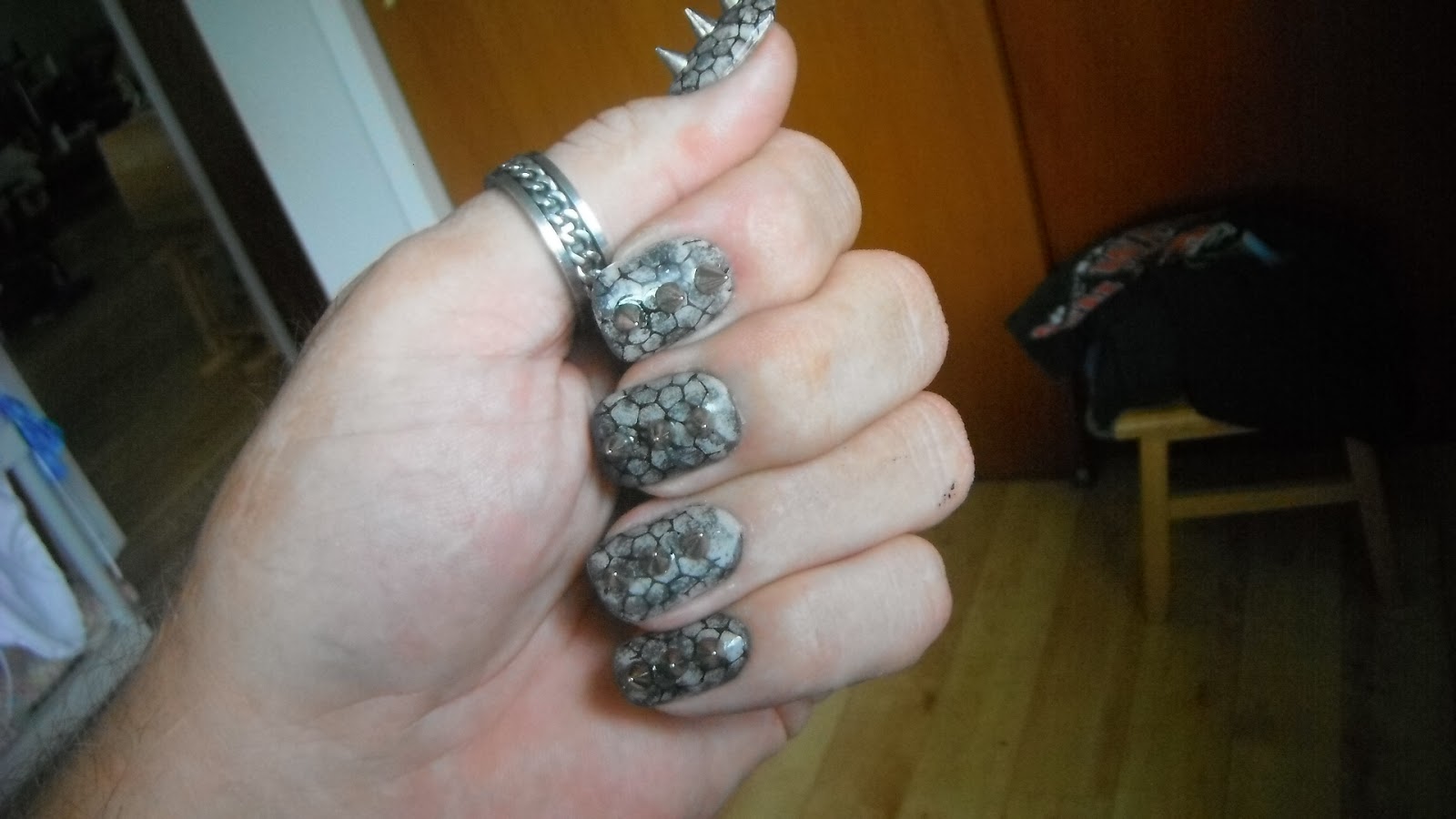 Men and nail polish: Bad Ass Nails!