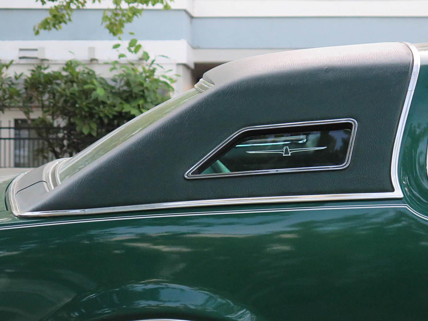 Old Parked Cars Vancouver: opera windows