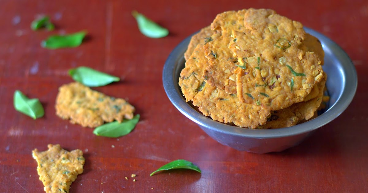 Cakes & More: Baked Nippattu - Savory Spicy Crackers(video recipe)