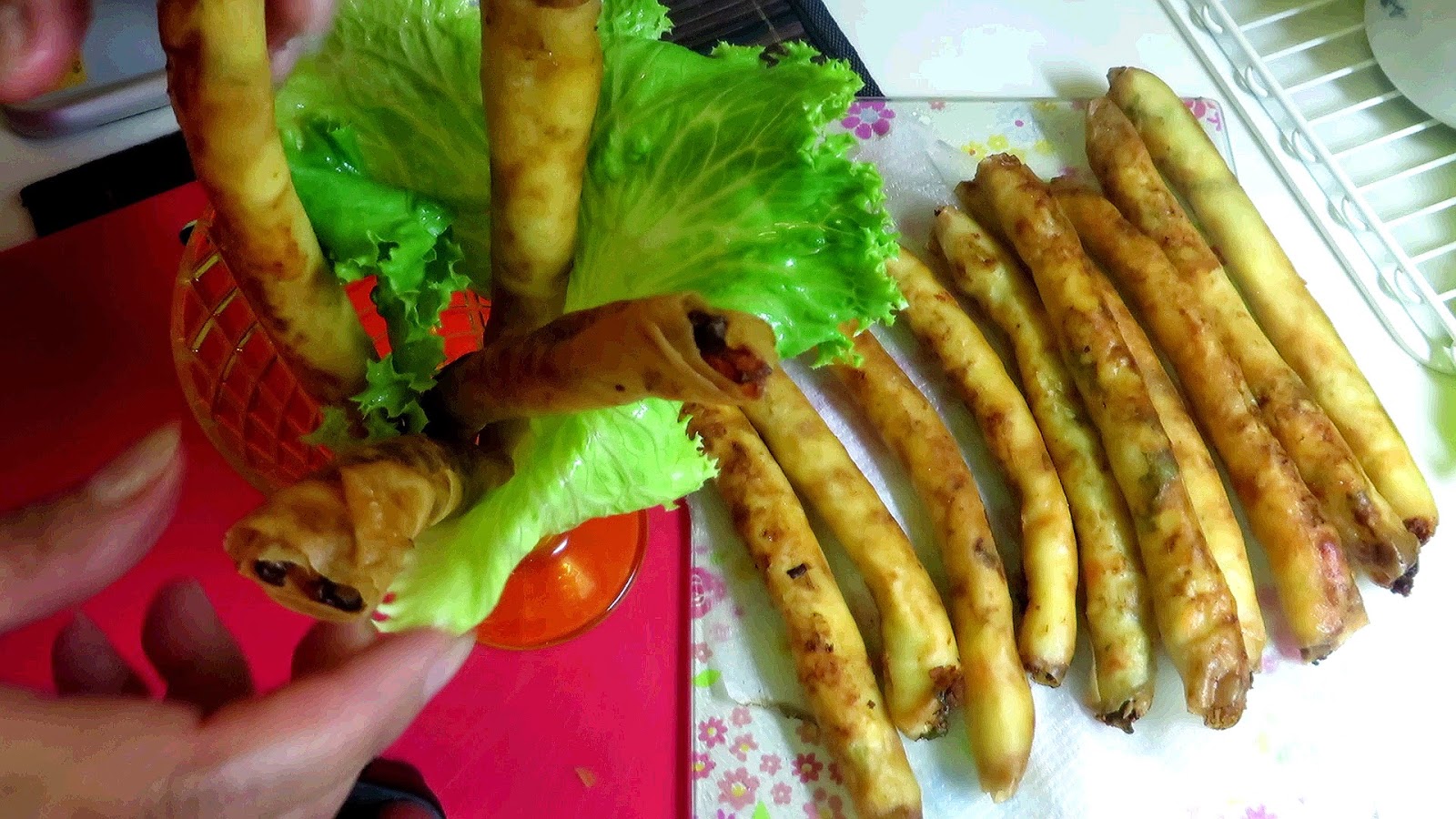 LUWEEH KITCHEN : Mashed Potato Lumpia... (Spring Roll Recipe)