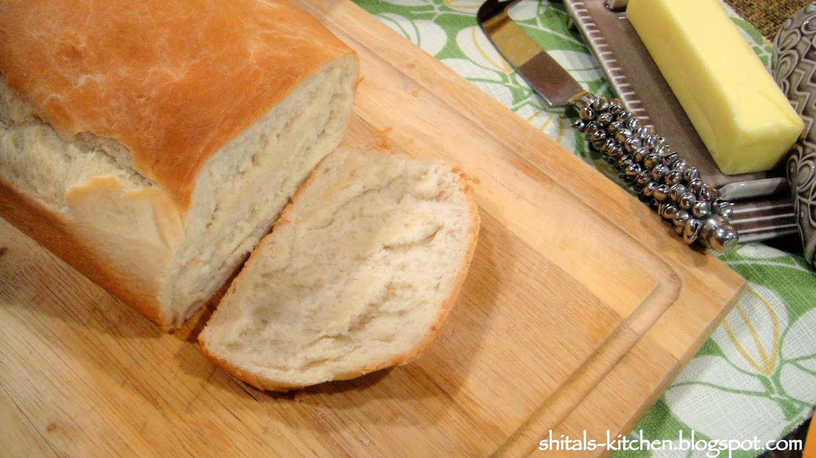 Shital's-Kitchen: Basic Bread Loaf