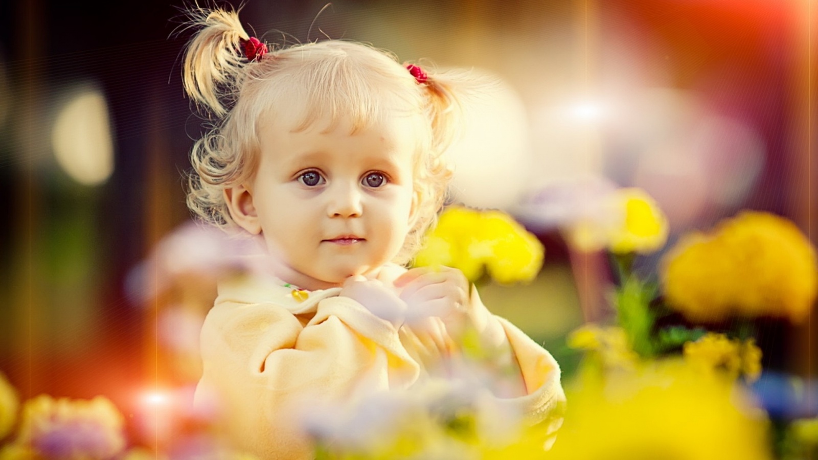 Amazing Look World : Amazing - Beautiful Kids Wallpapers