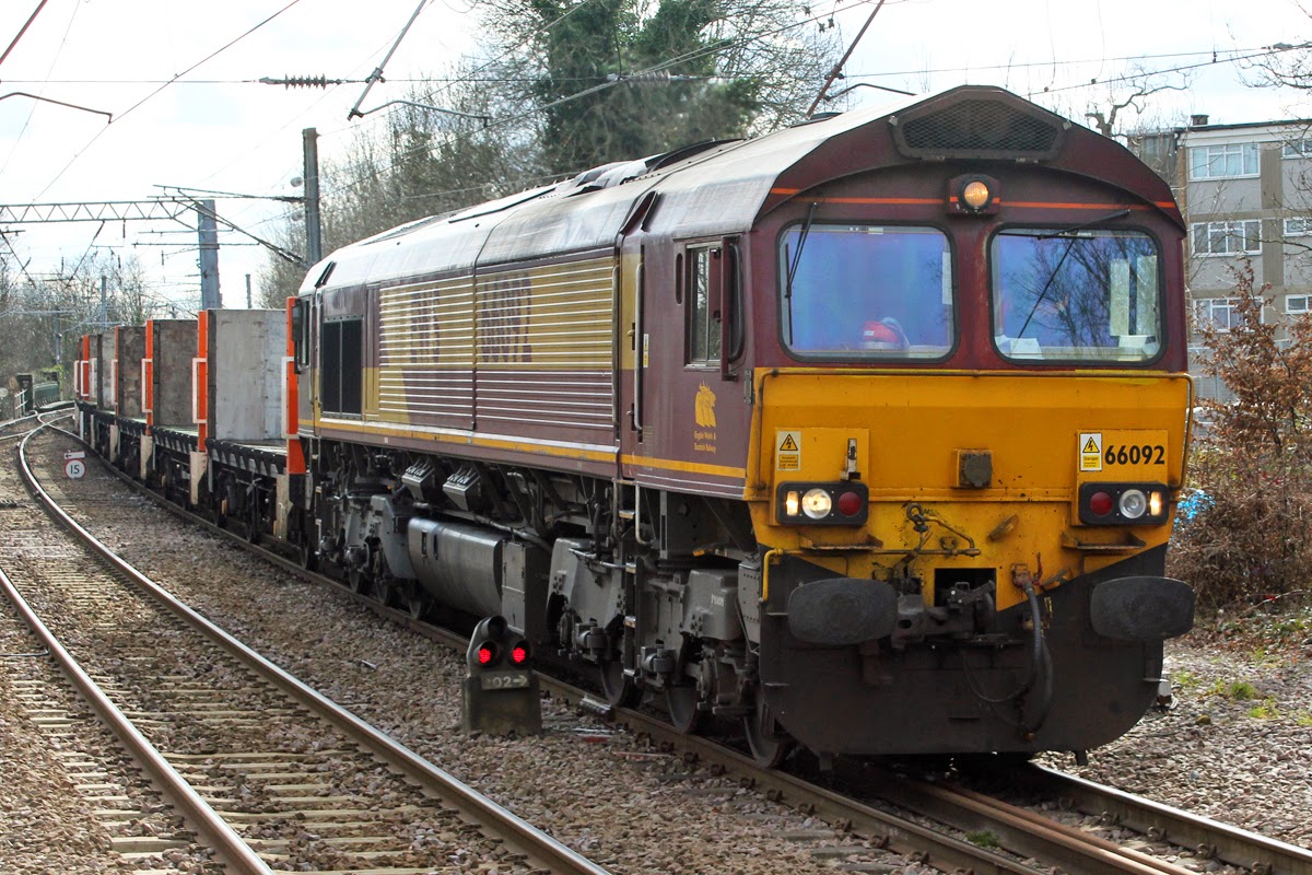 UK Trainlog: 66092 Class 66 EWS