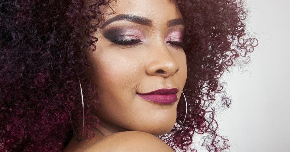 ¿Cómo hacer crecer el pelo rizado? Siga estos consejos para rizos ...