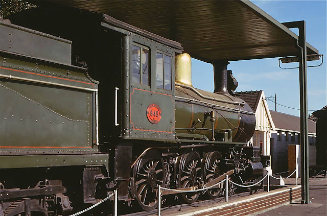 old STEAM LOCOMOTIVES in South Africa: Kimberley Station Platform SAR ...
