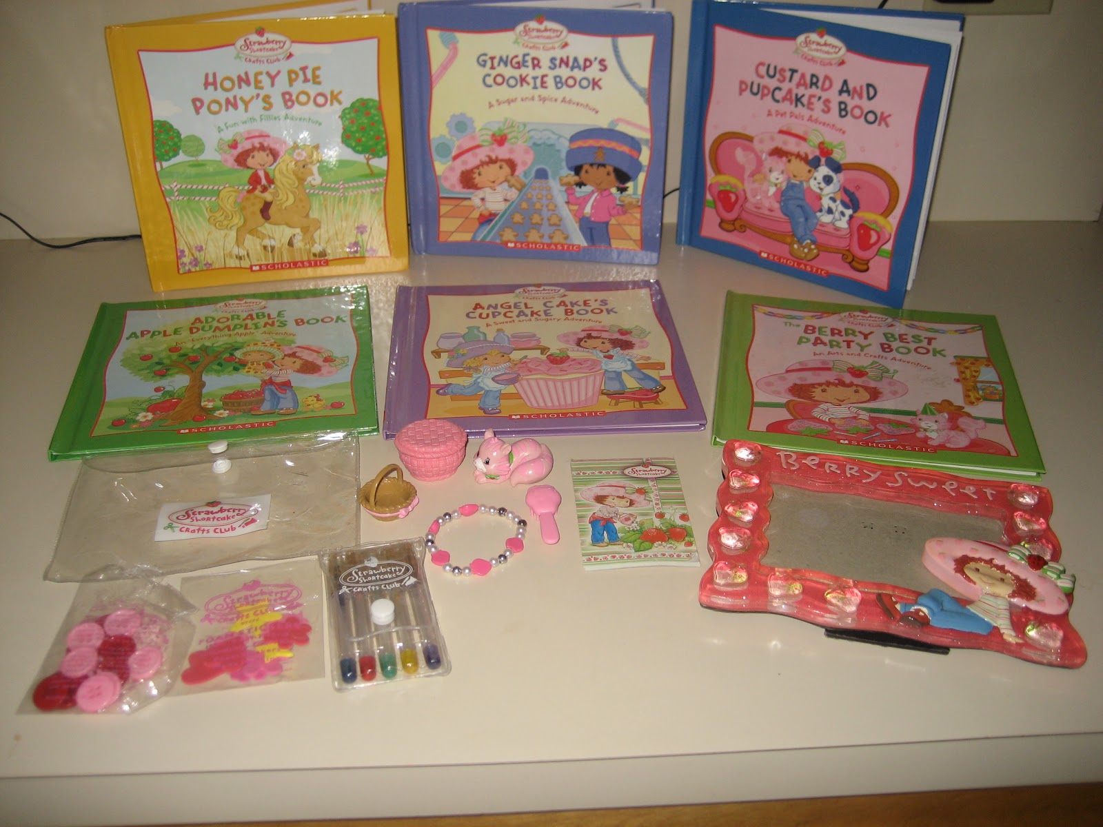 ITEMS FOR SALE!!!: STRAWBERRY SHORTCAKE CRAFT BOOKS AND COLLECTION! - $7