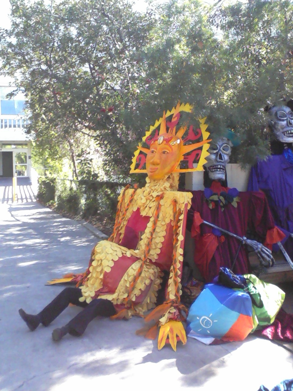 LeahNOlbrich: Large-Scale Puppet Workshop