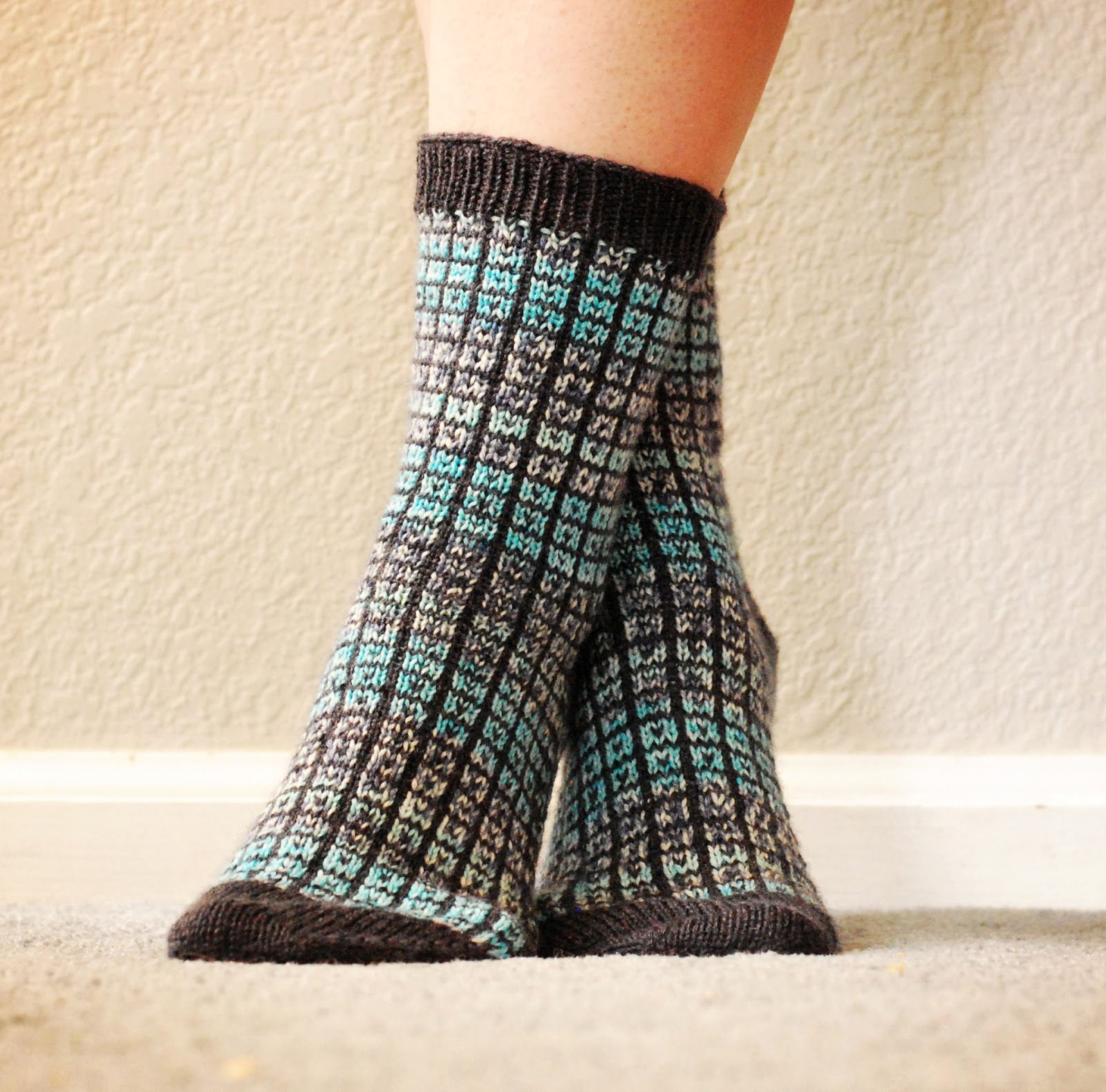 Knitting Butterflies: FO - Fair Isle Socks