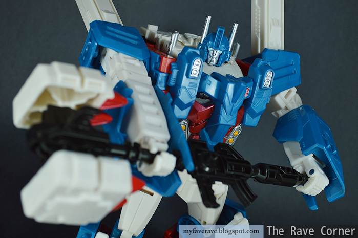 The Rave Corner: Transformers Generations Combiner Wars Leader Class ...